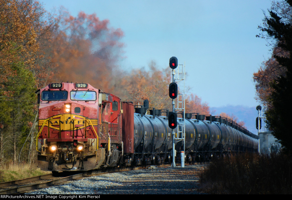 BNSF 929 CP 9581 CSX Train K038 Crude Oil Loads